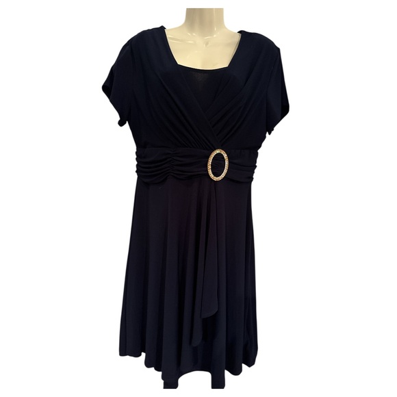 R&M Richards | Dresses | Rm Richards Black Fit And Flare Midi Dress ...